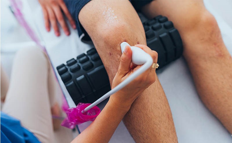 Ultrasound Guided Suprapatellar Recess Injection for Knee Pain in the ...